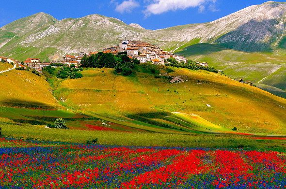 Norcia Umbria: città di Norcia alberghi ed agriturismo a Norcia per il ...