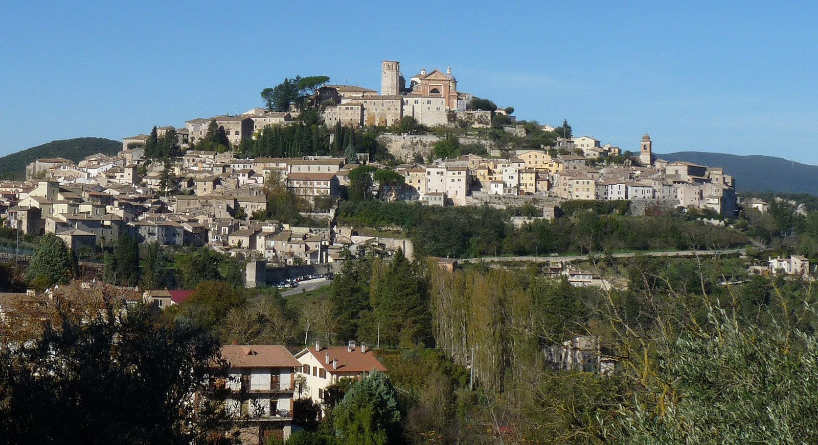 Amelia Umbria: città di Amelia Umbria: città di Amelia alberghi ed ...